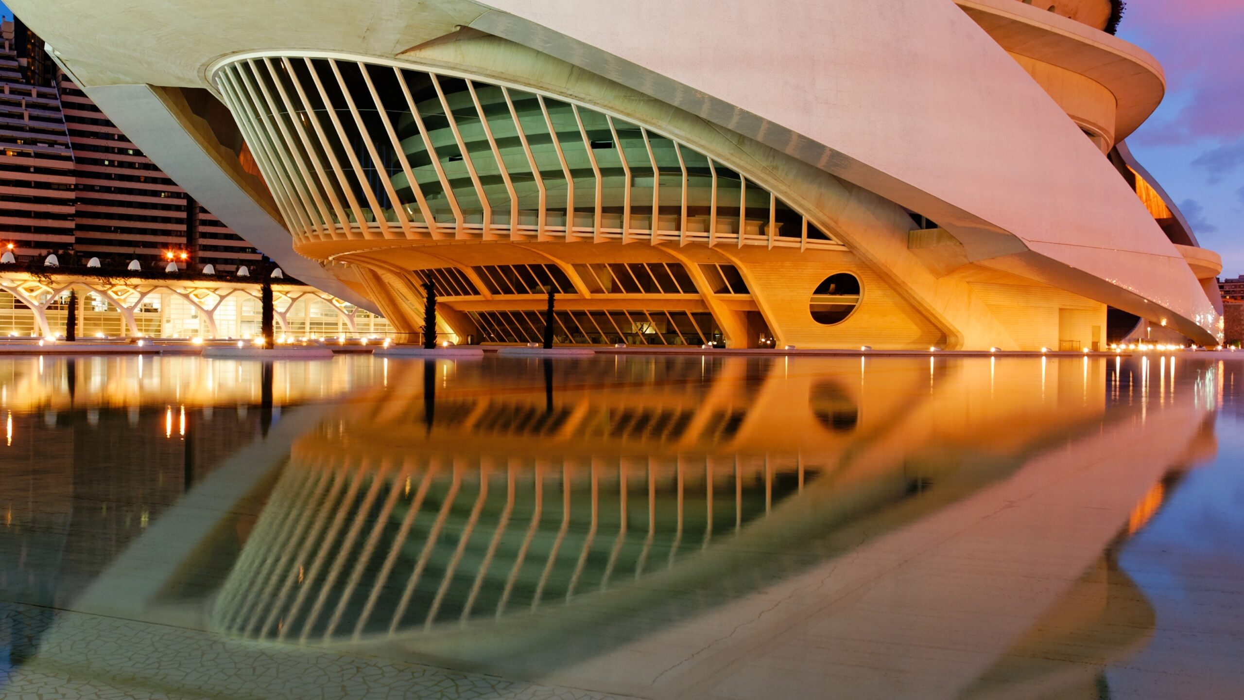 Descubre Valencia coa Asemblea de Persoas Socias - Fiare Banca Etica